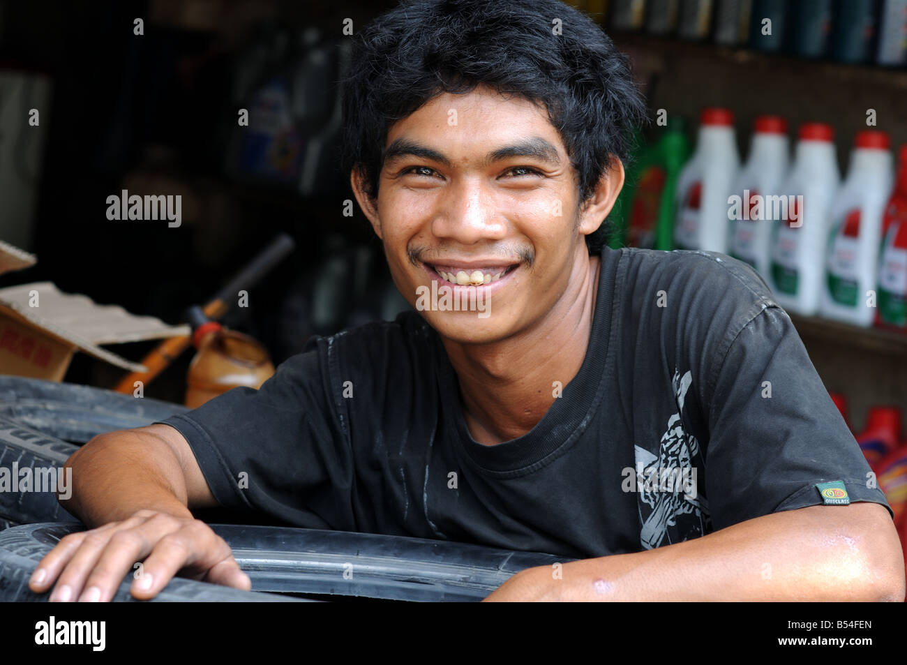 motor mechanic nagoya batam riau islands indonesia Stock Photo - Alamy
