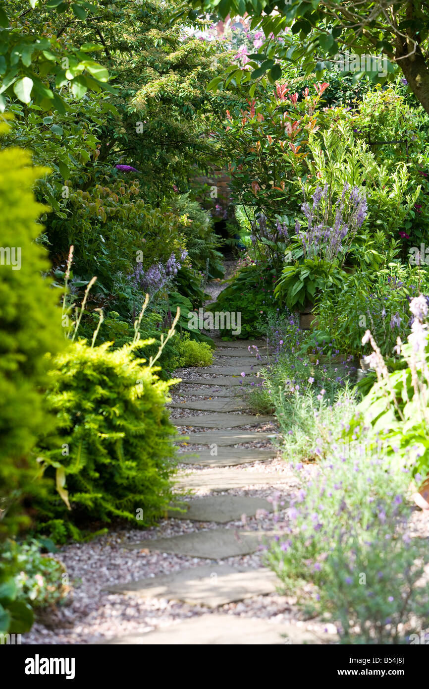 path through garden Stock Photo - Alamy