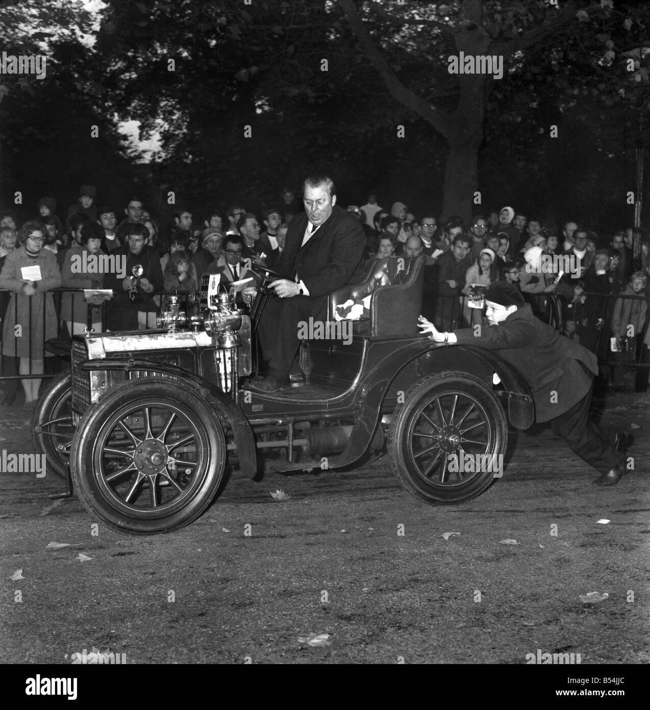 This year's Veteran car rally to Brighton started at London's Hyde park ...
