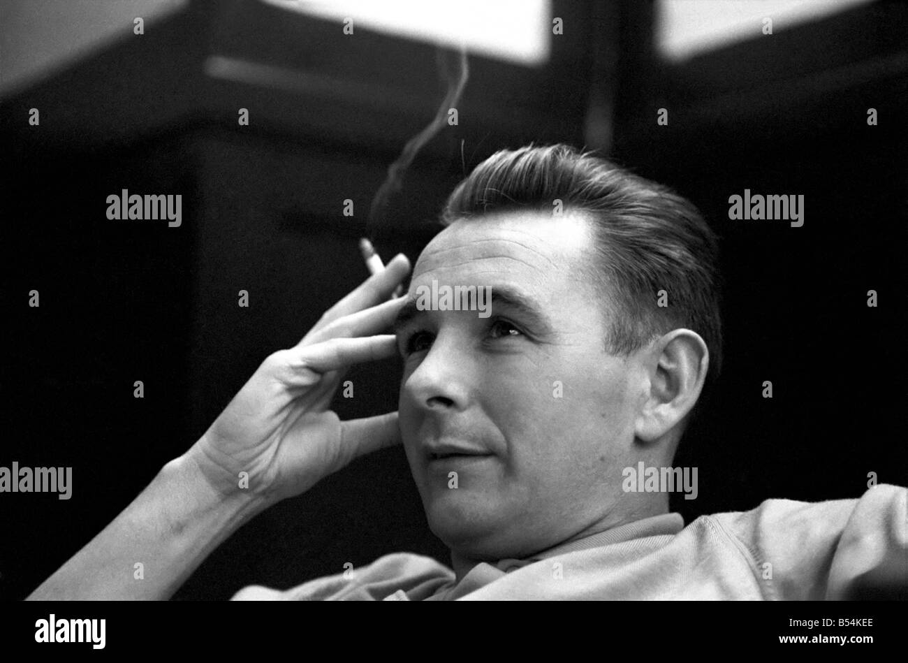 Cigarette 1960s hi-res stock photography and images - Alamy
