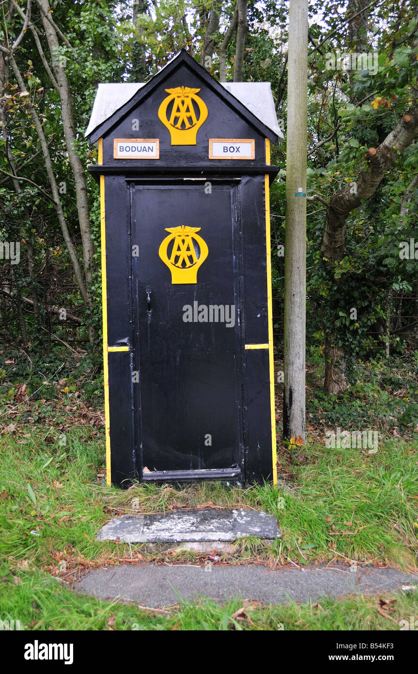 Old automobile association telephone box hi-res stock photography and ...
