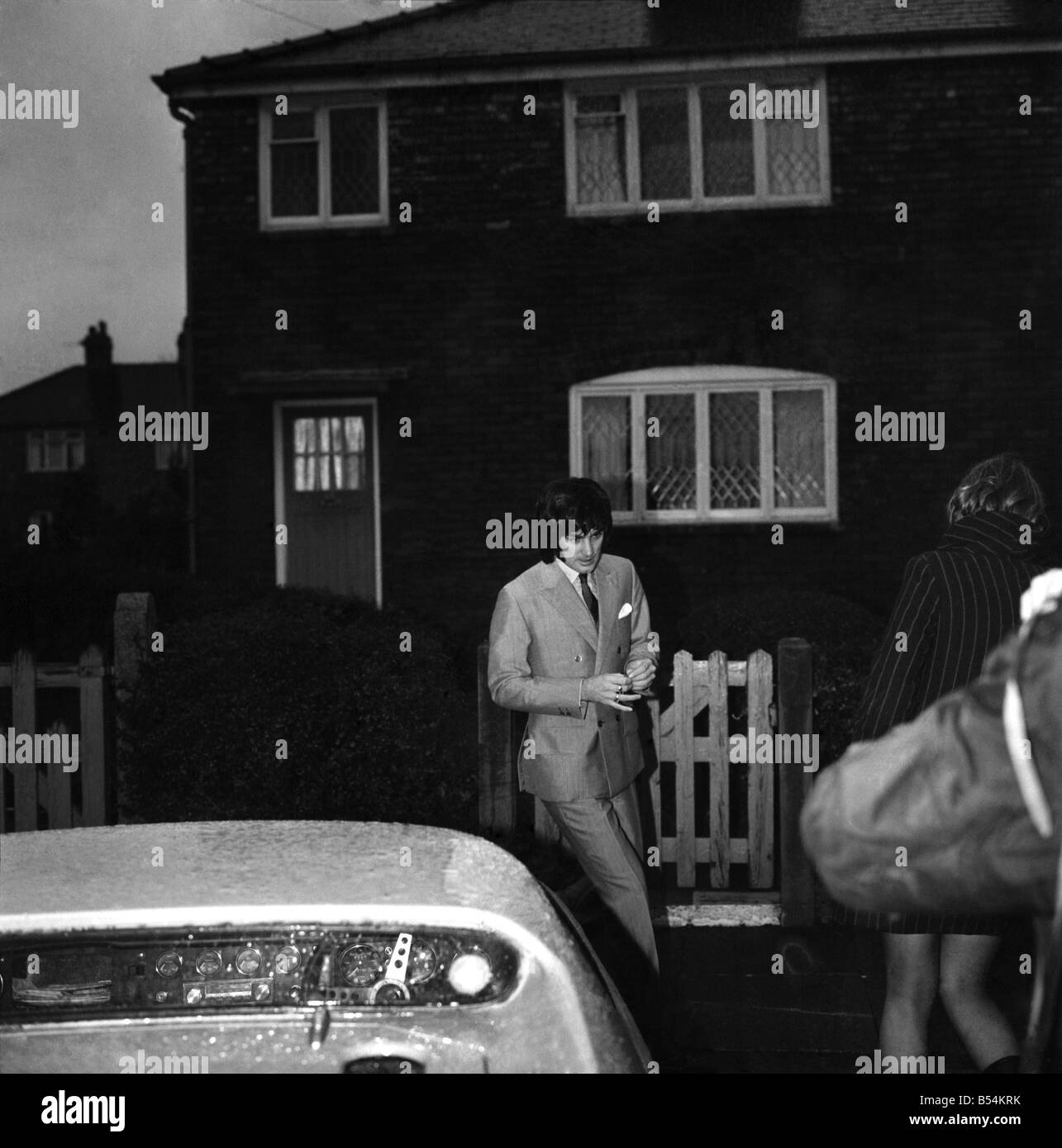 George best 1969 hi-res stock photography and images - Alamy