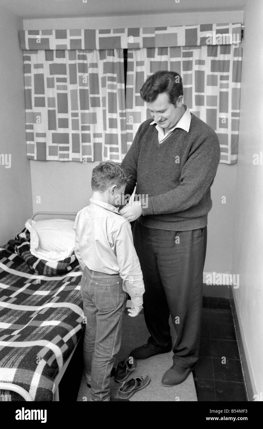 Pictures taken in the Thornbury House, Kiddlington remand home where ...