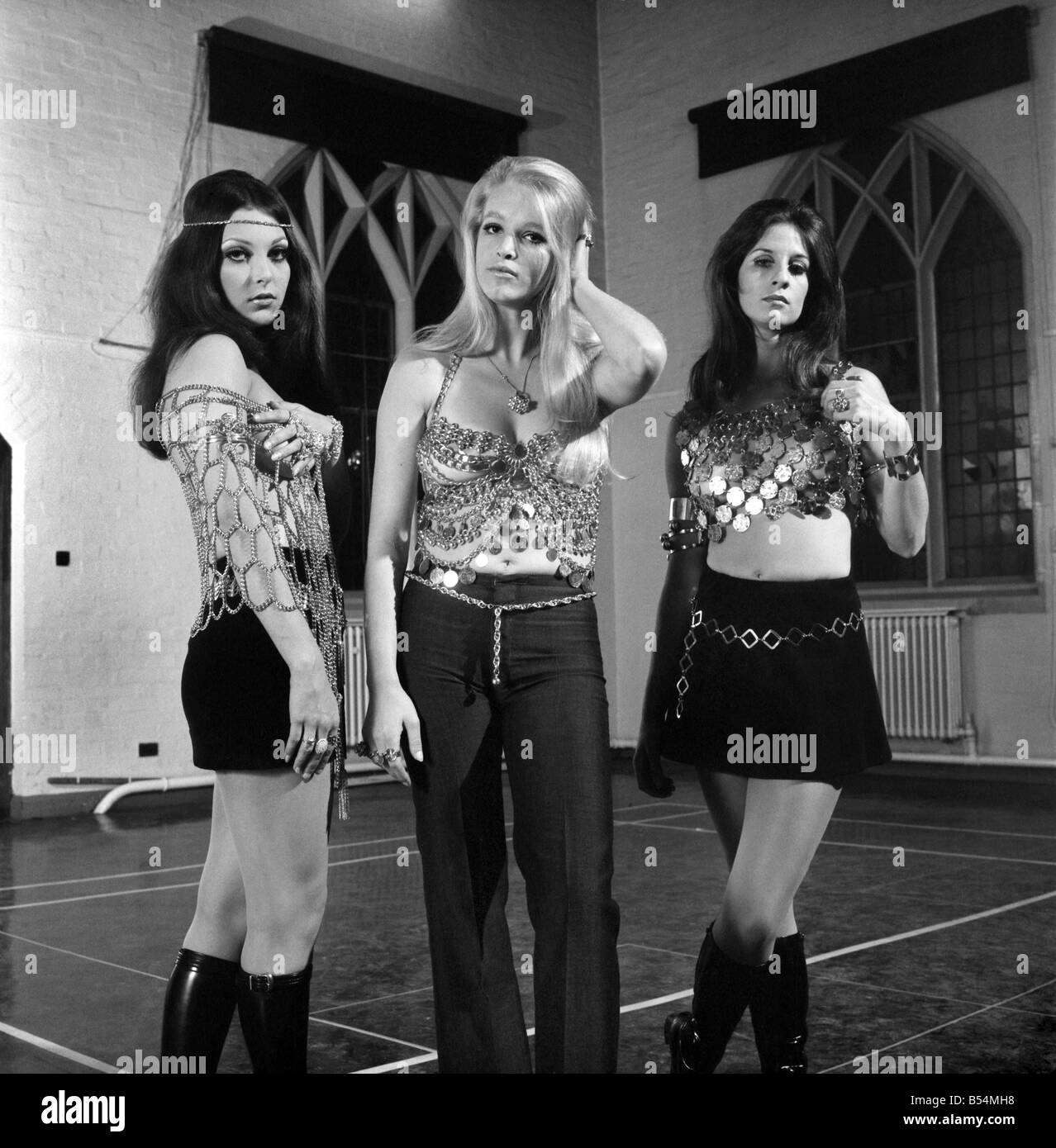 Pans people dancers pans people hi-res stock photography and images - Alamy