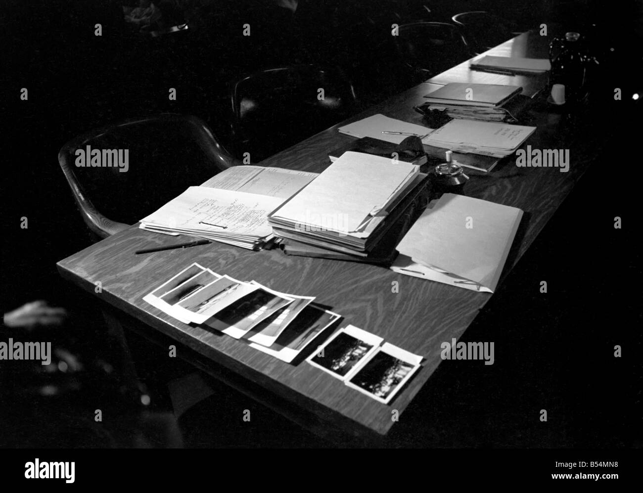 Picture of copy of paper that accused murderer Manson doodled on and ...