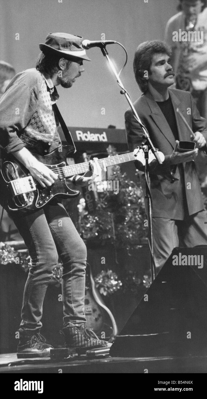 Rod Clements and Ray Jackson of Lindisfarne 18 12 89 Stock Photo - Alamy