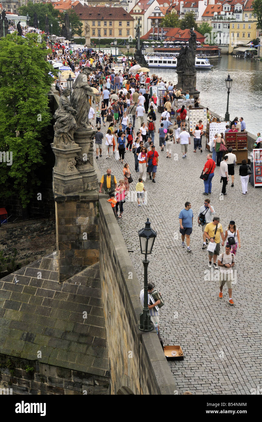 Summer crowd on the Charles Bridge, Prague, Czech Republic Stock Photo ...