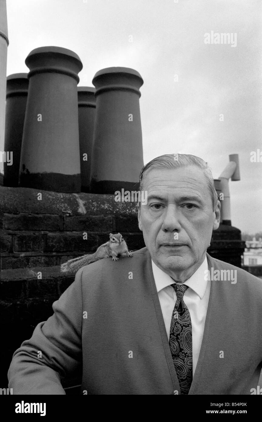 Author Mr. Gert Helemae or Campden Hill Mansions, Edge Street, London ...