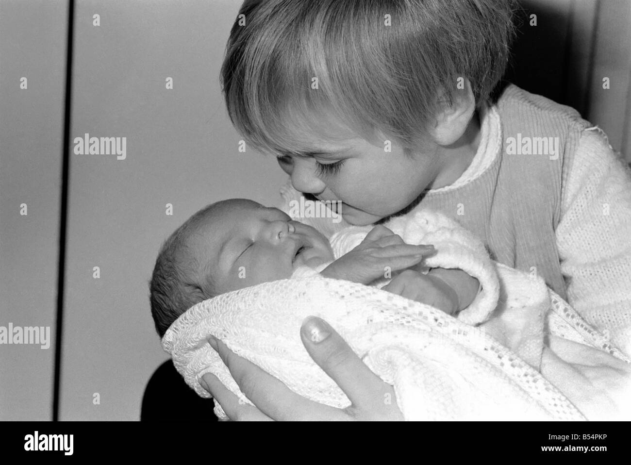 Babies 1960s hi-res stock photography and images - Alamy