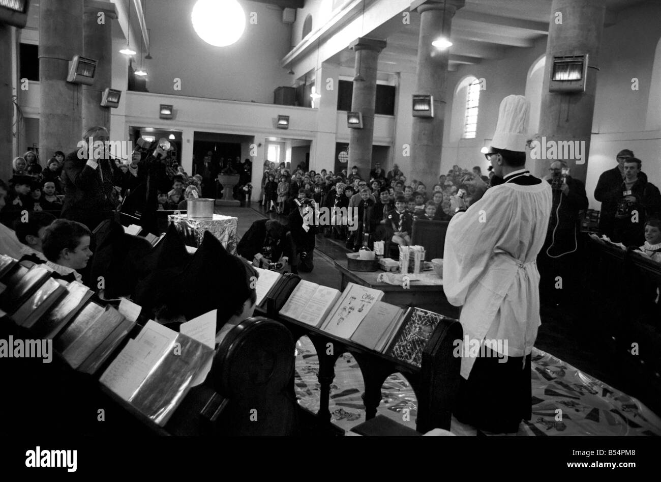 Religion: Humour: A vicar made a cake in church today to celebrate ...