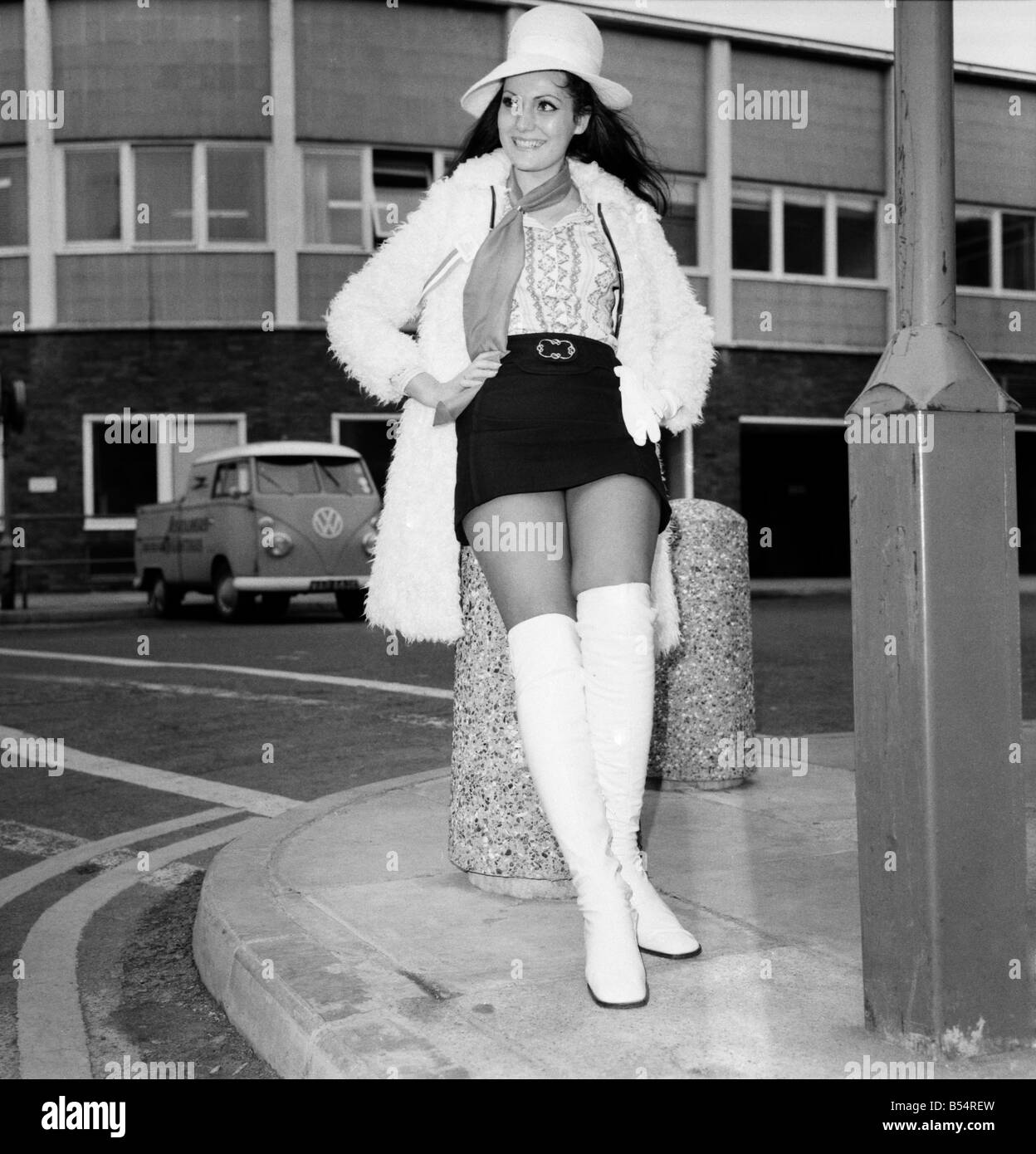 Contestants for the Miss World contest arrive at Heathrow Airport ...