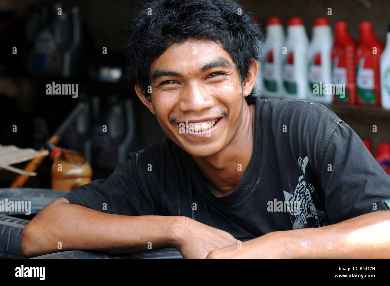 motor mechanic nagoya batam riau islands indonesia Stock Photo - Alamy