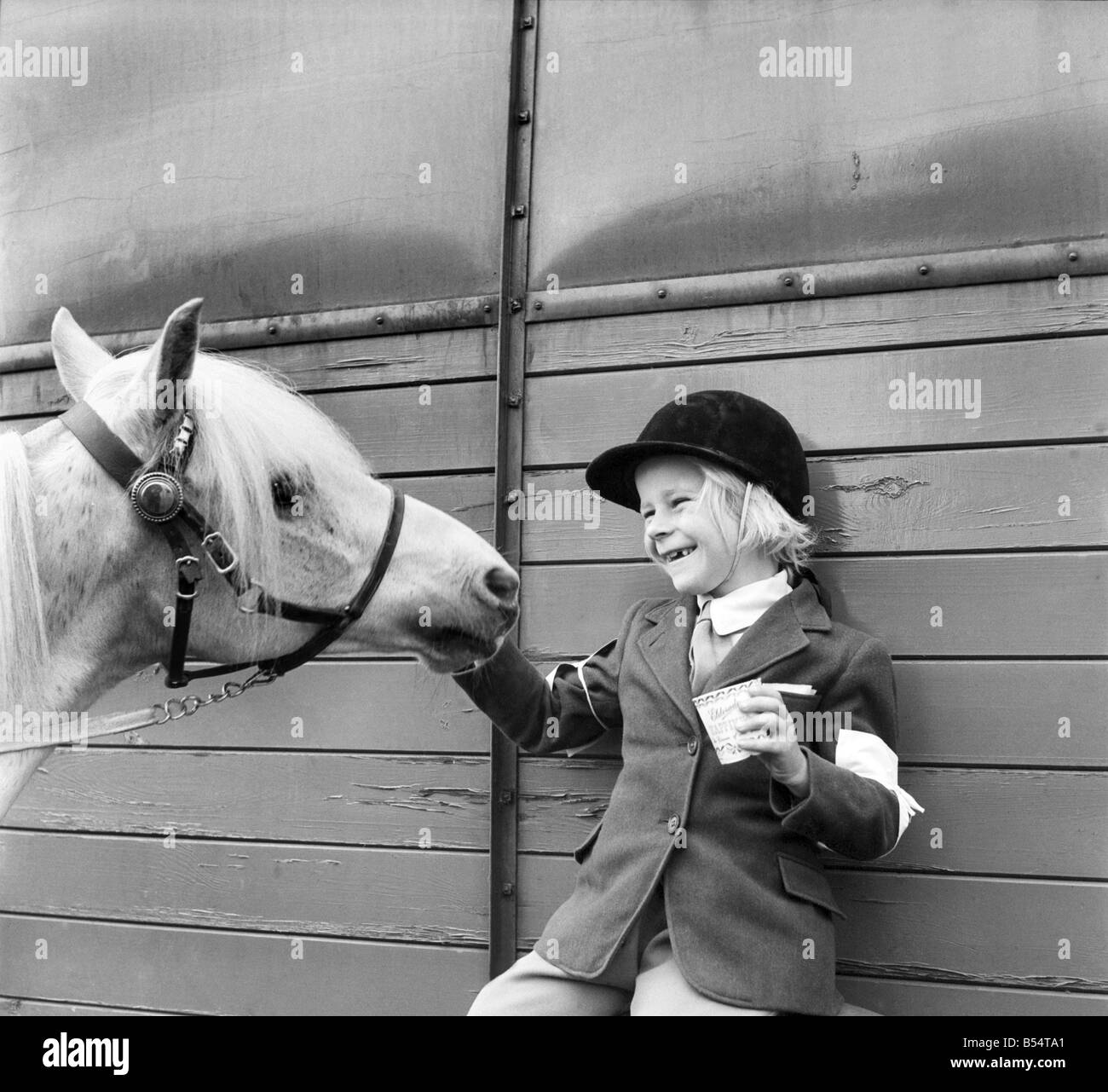 Children Animals: Golden Jungle loves ice cream: Judith McMinn age 6 of ...