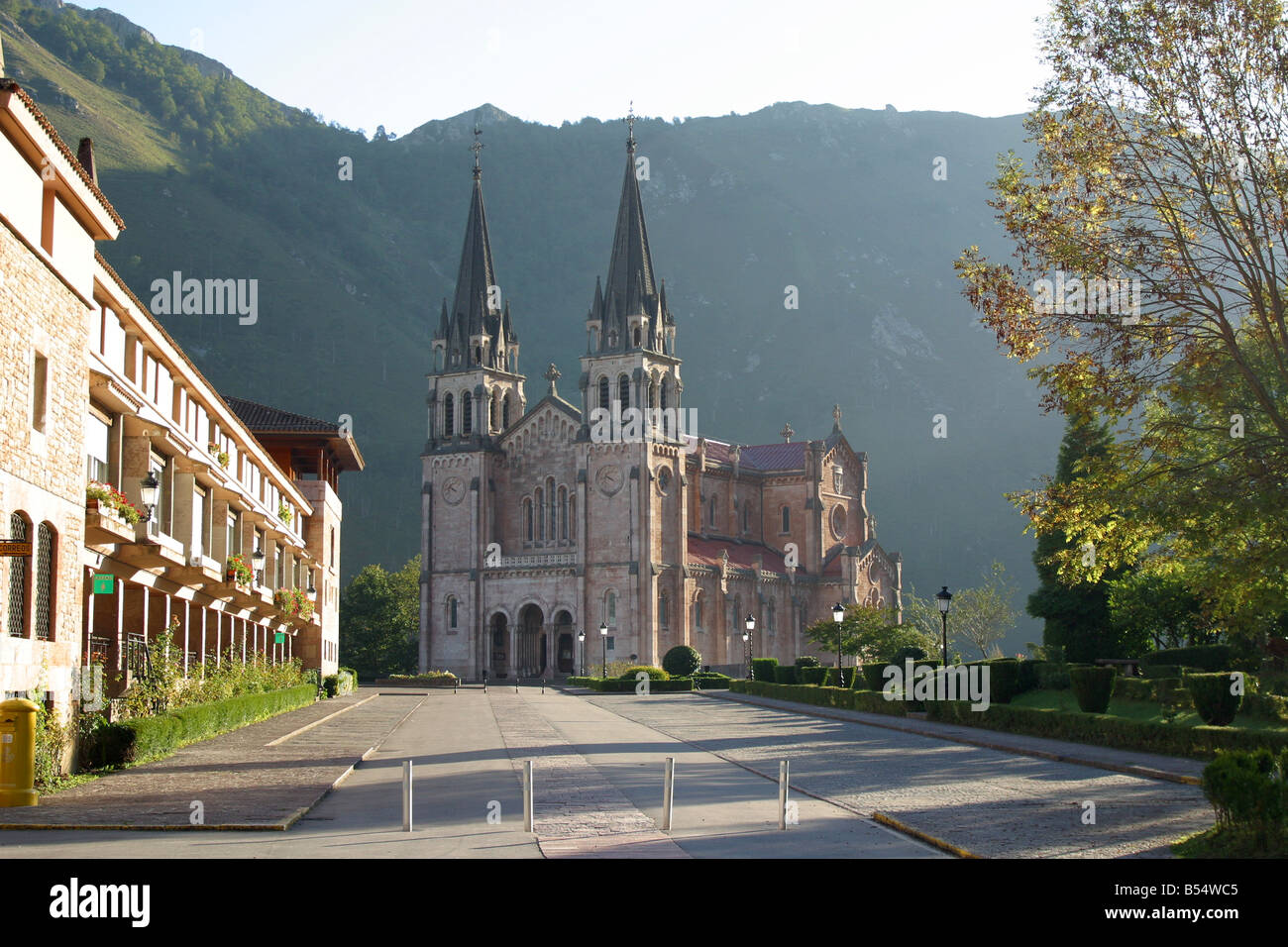 Covadonga battle hi-res stock photography and images - Alamy