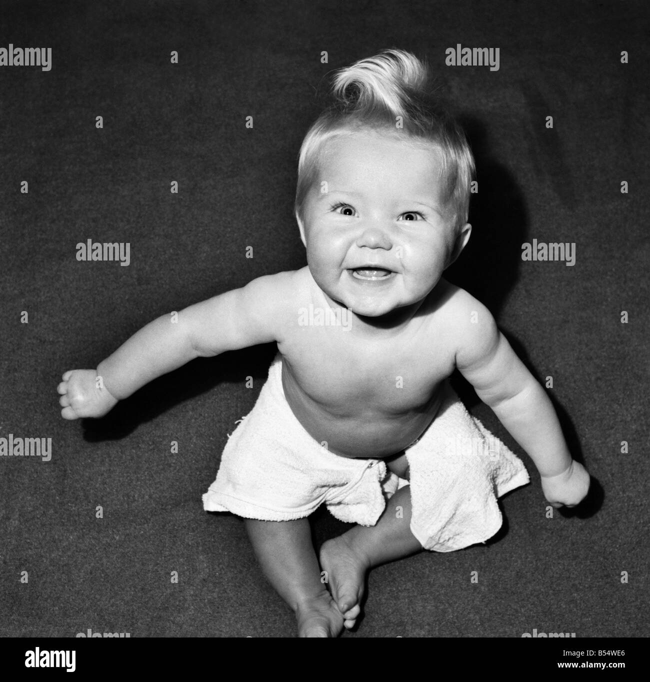 Baby nappy 1950s hi-res stock photography and images - Alamy