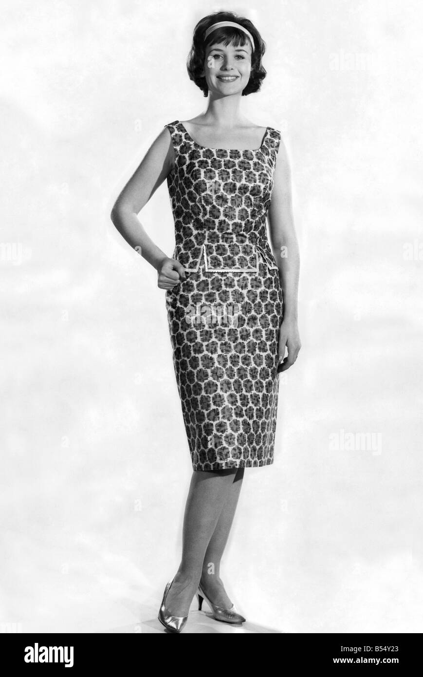 Woman wearing dress 1960s hi-res stock photography and images - Alamy
