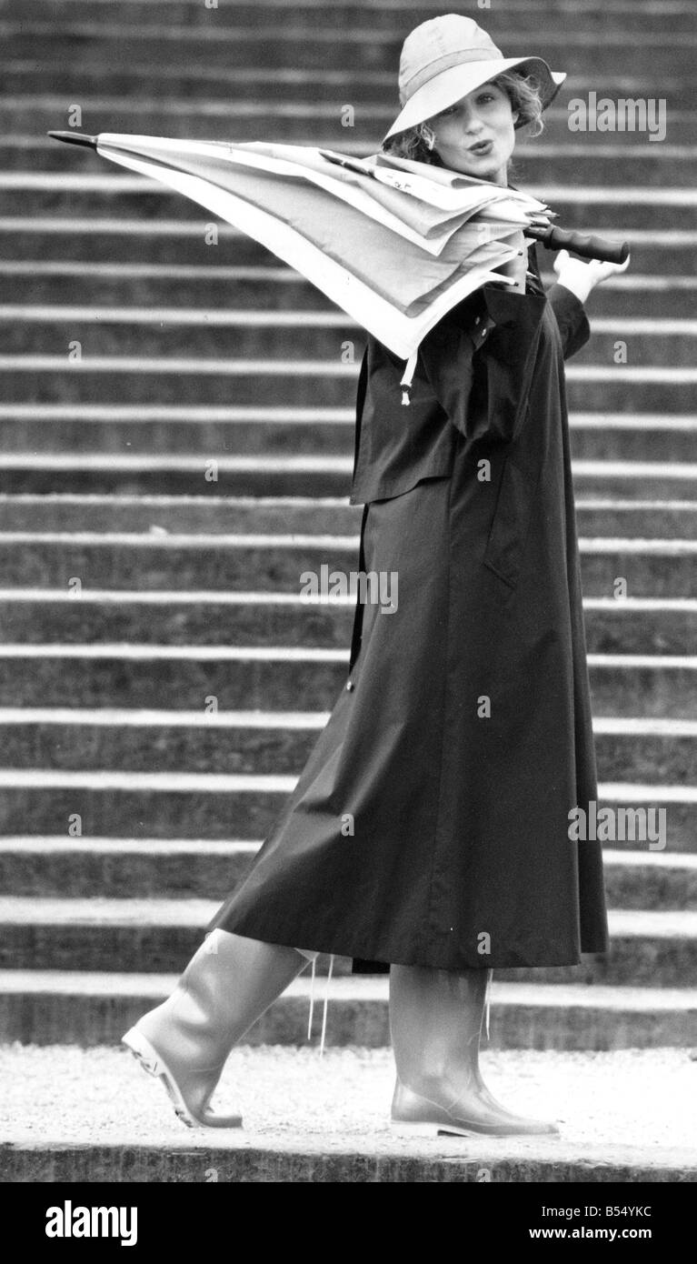 Model in rain Black and White Stock Photos & Images - Alamy