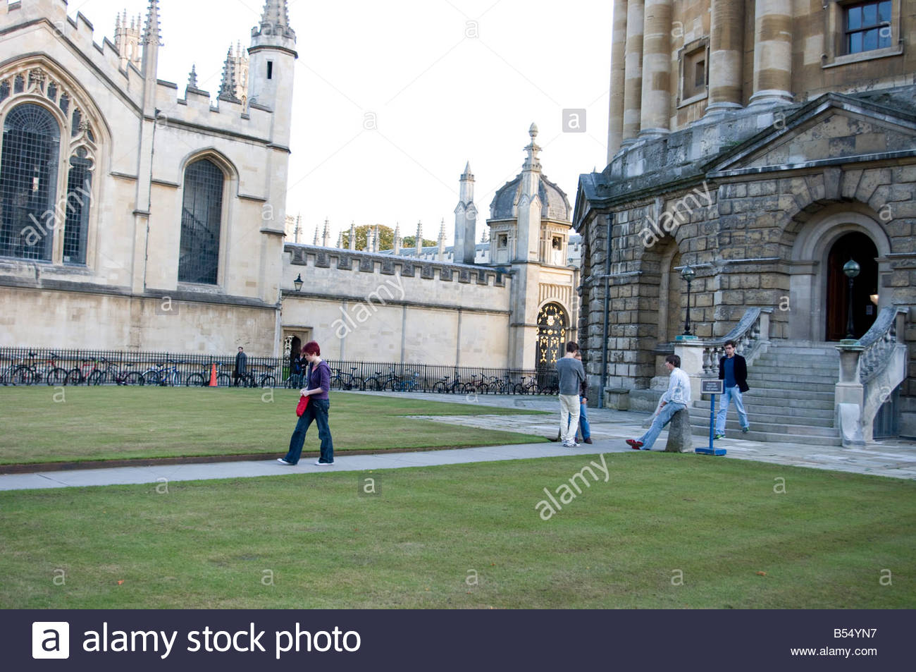 Oxbridge And Students And University High Resolution Stock Photography ...