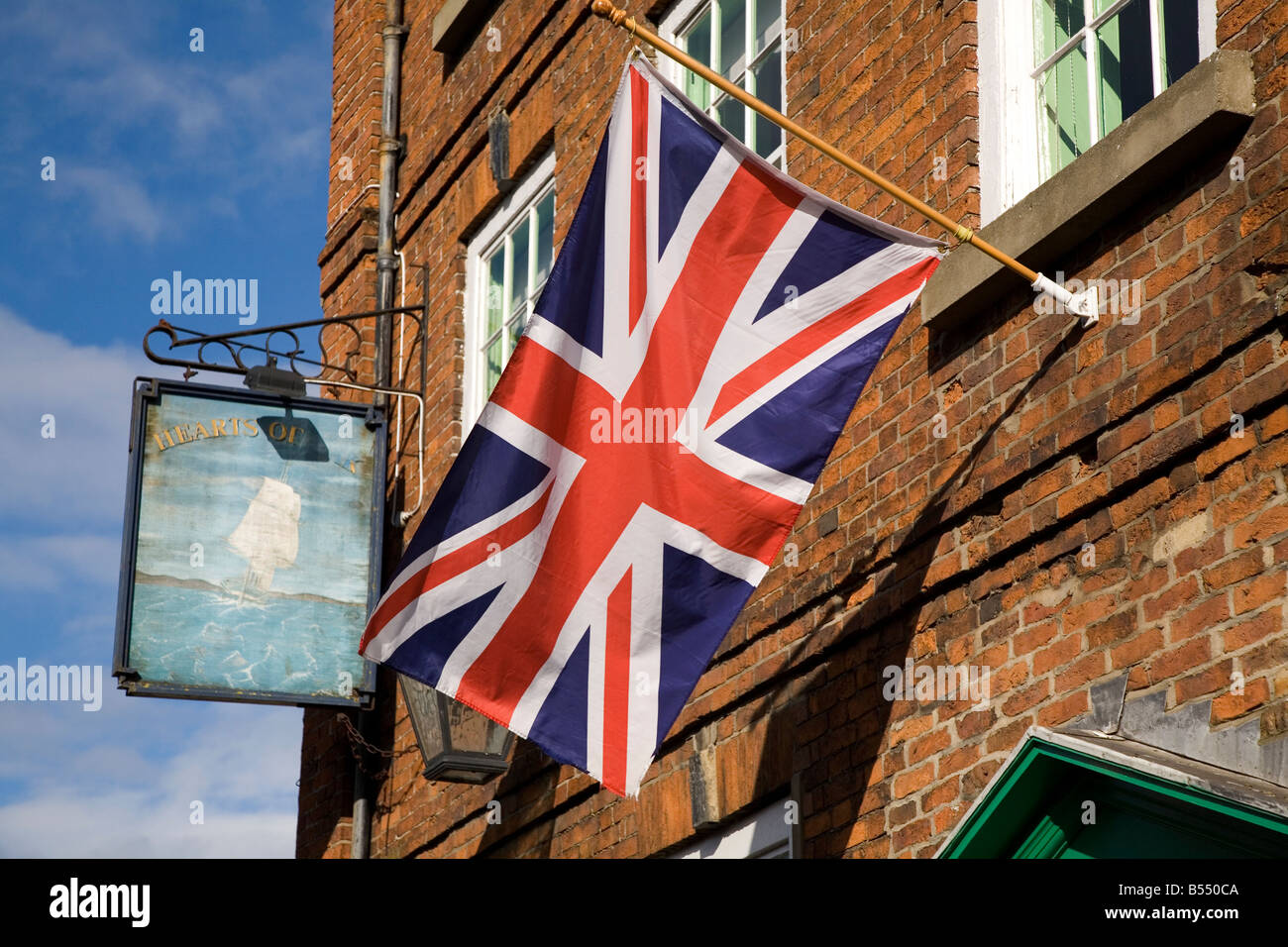 British union jack flag flies hi-res stock photography and images - Alamy