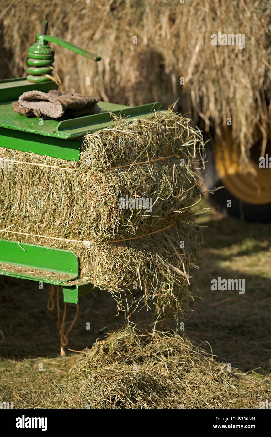 Bale press hi-res stock photography and images - Alamy