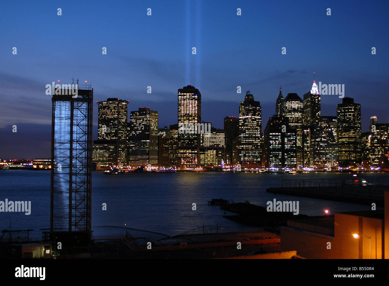 Olafur Eliasson public art waterfall in East River Manhattan near ...