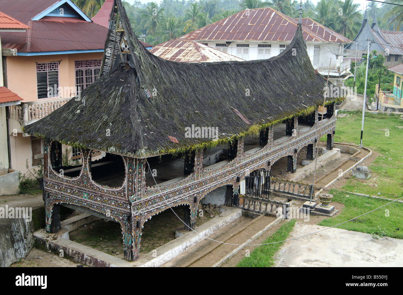 rumah minangkabau meeting house sulit air village bukittingi sumatra ...