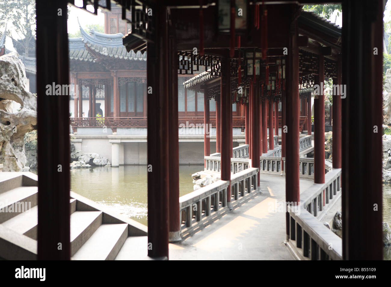 Traditional architecture, Yu Gardens, Shanghai Stock Photo - Alamy