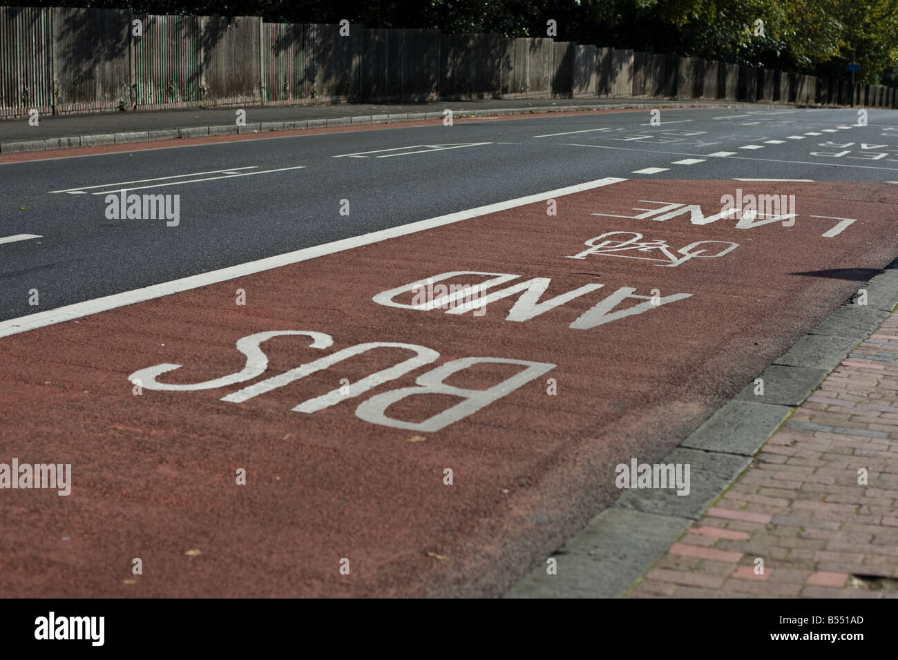 Road lane markings cycle hi-res stock photography and images - Alamy