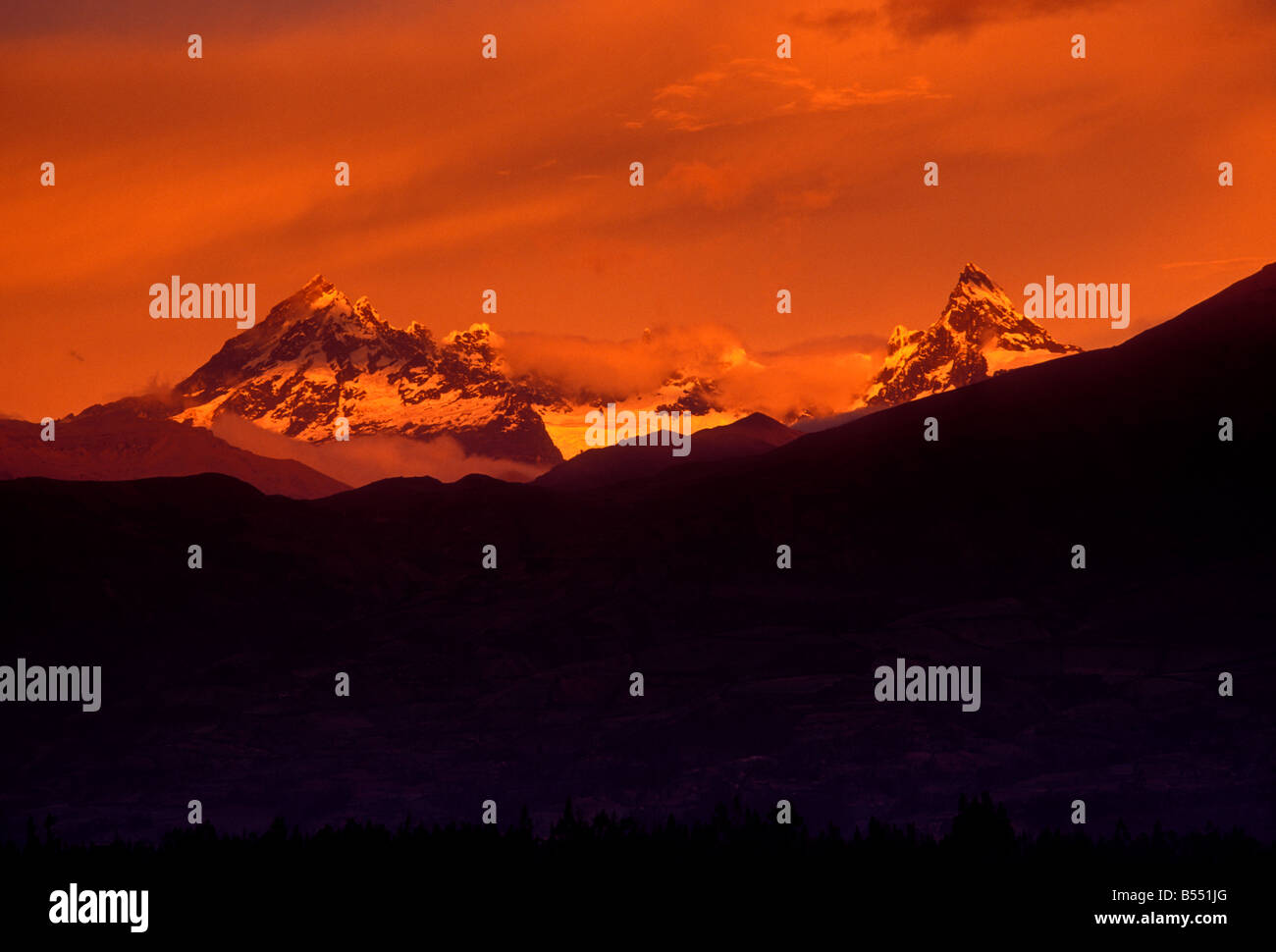 El Altar Volcano, El Altar, Altar Volcano, stratovolcano viewed from ...