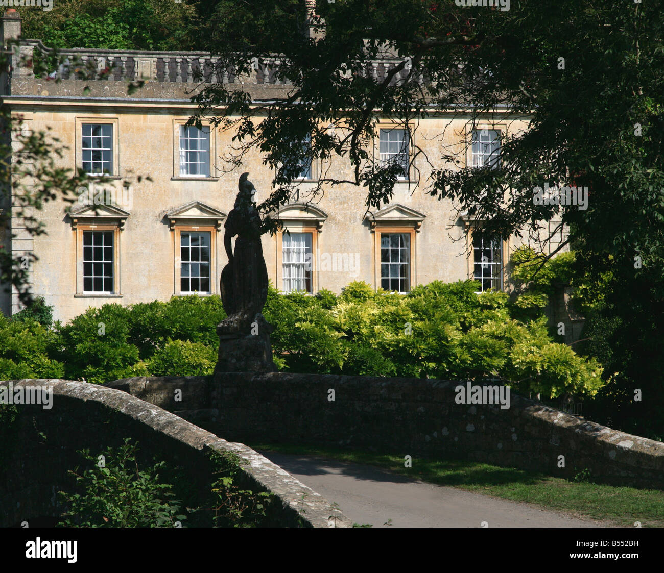 Ifield hi-res stock photography and images - Alamy