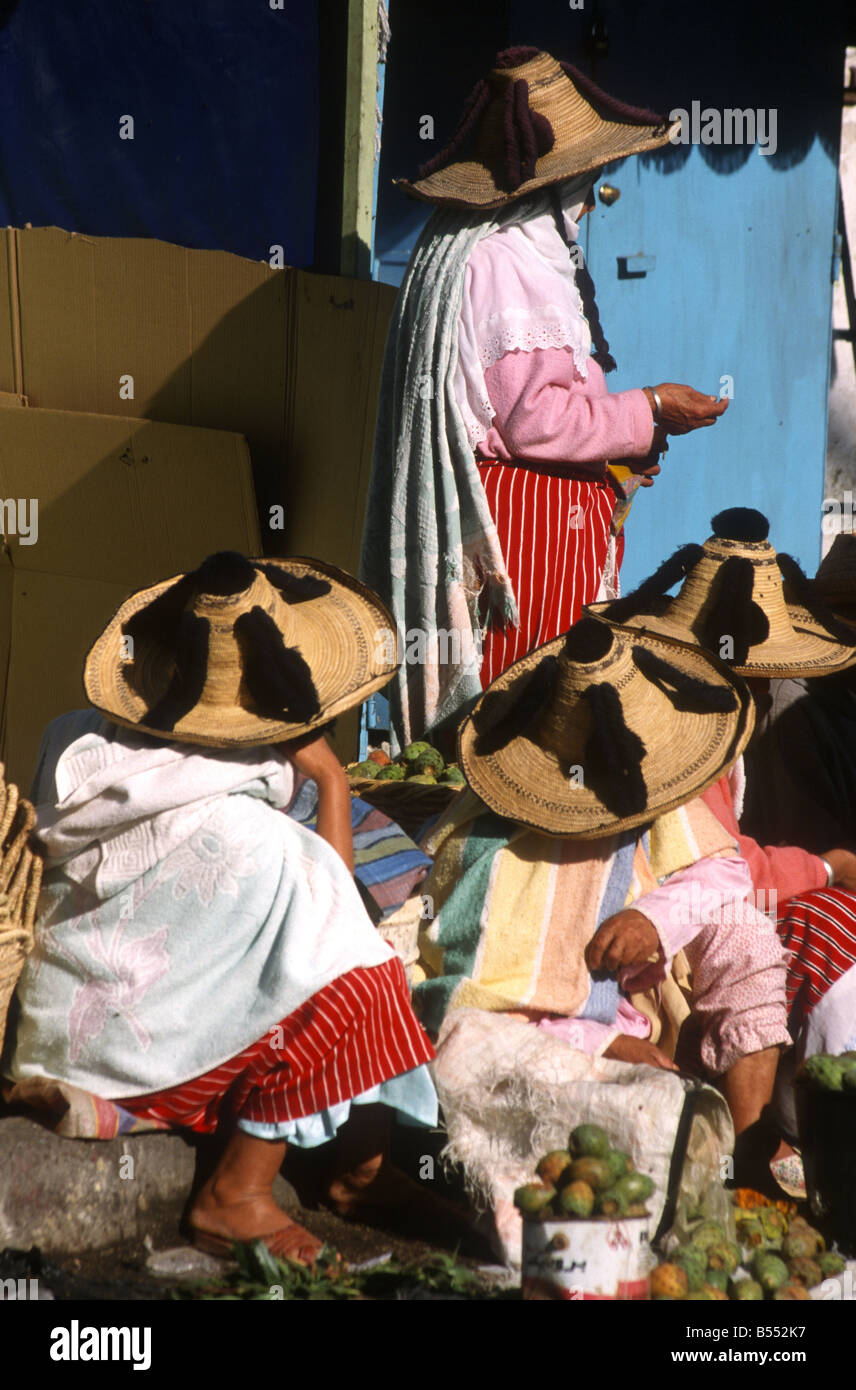Tangier women hi-res stock photography and images - Alamy