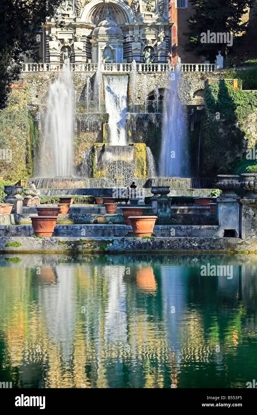 Tivoli fish hi-res stock photography and images - Alamy