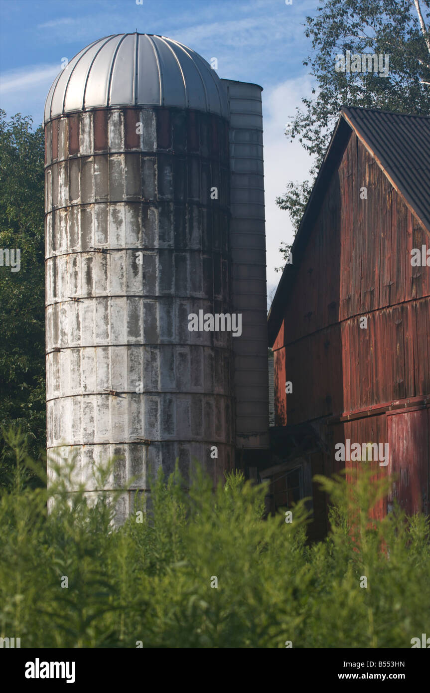 Silo and barn hi-res stock photography and images - Alamy