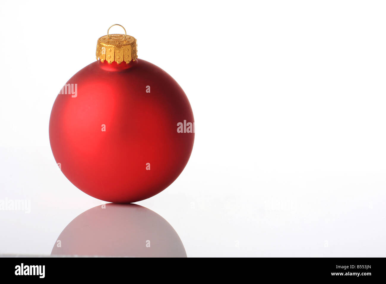 Christmas ornament ball reflection hi-res stock photography and images ...