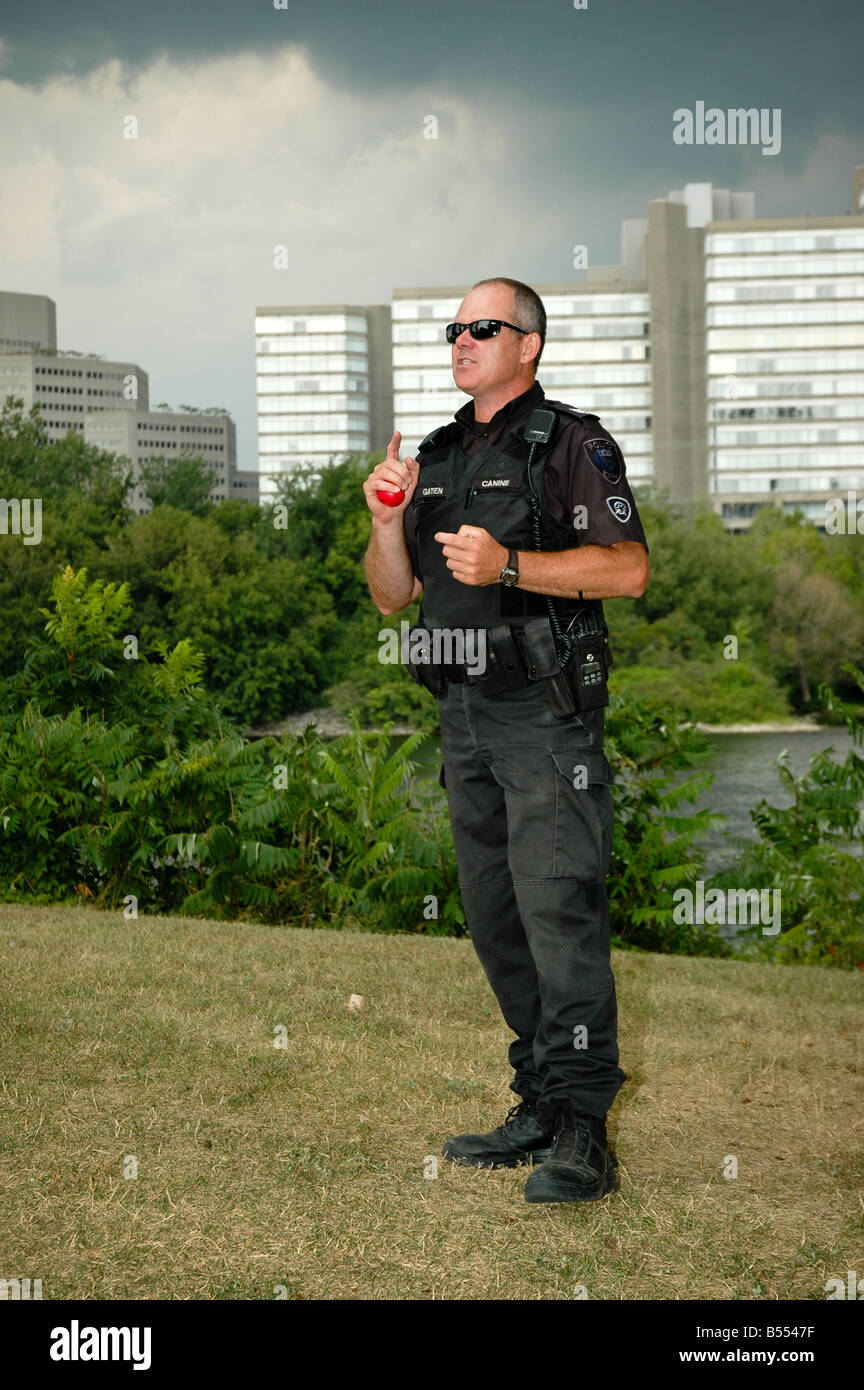Cop uniform dog canada hi-res stock photography and images - Alamy