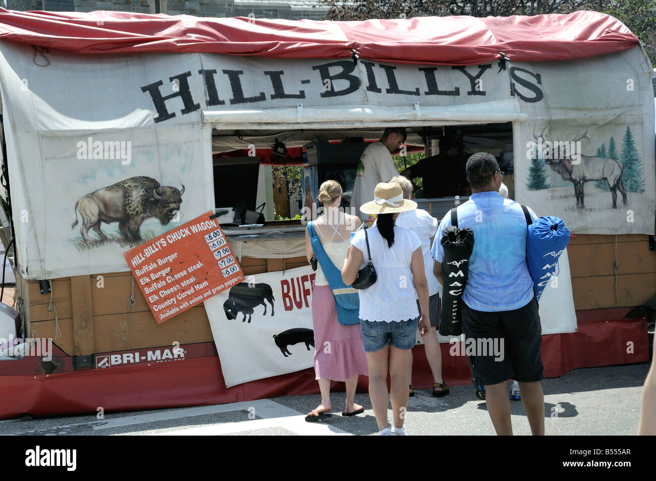 Hillbillys chuck wagon stand hi-res stock photography and images - Alamy