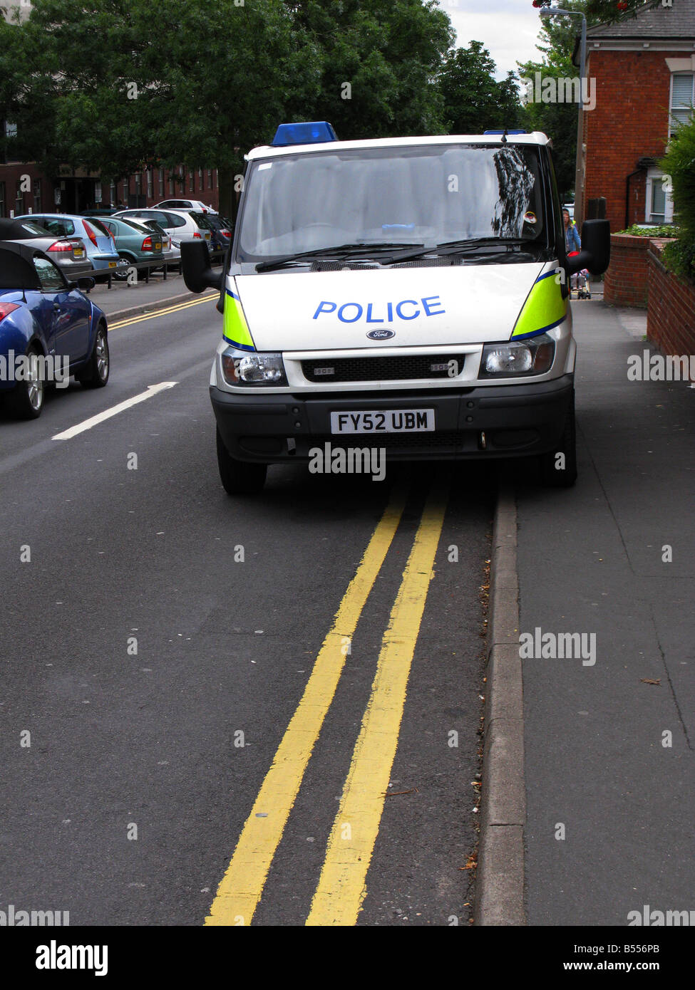 Transit traffic officer police uniform hi-res stock photography and ...