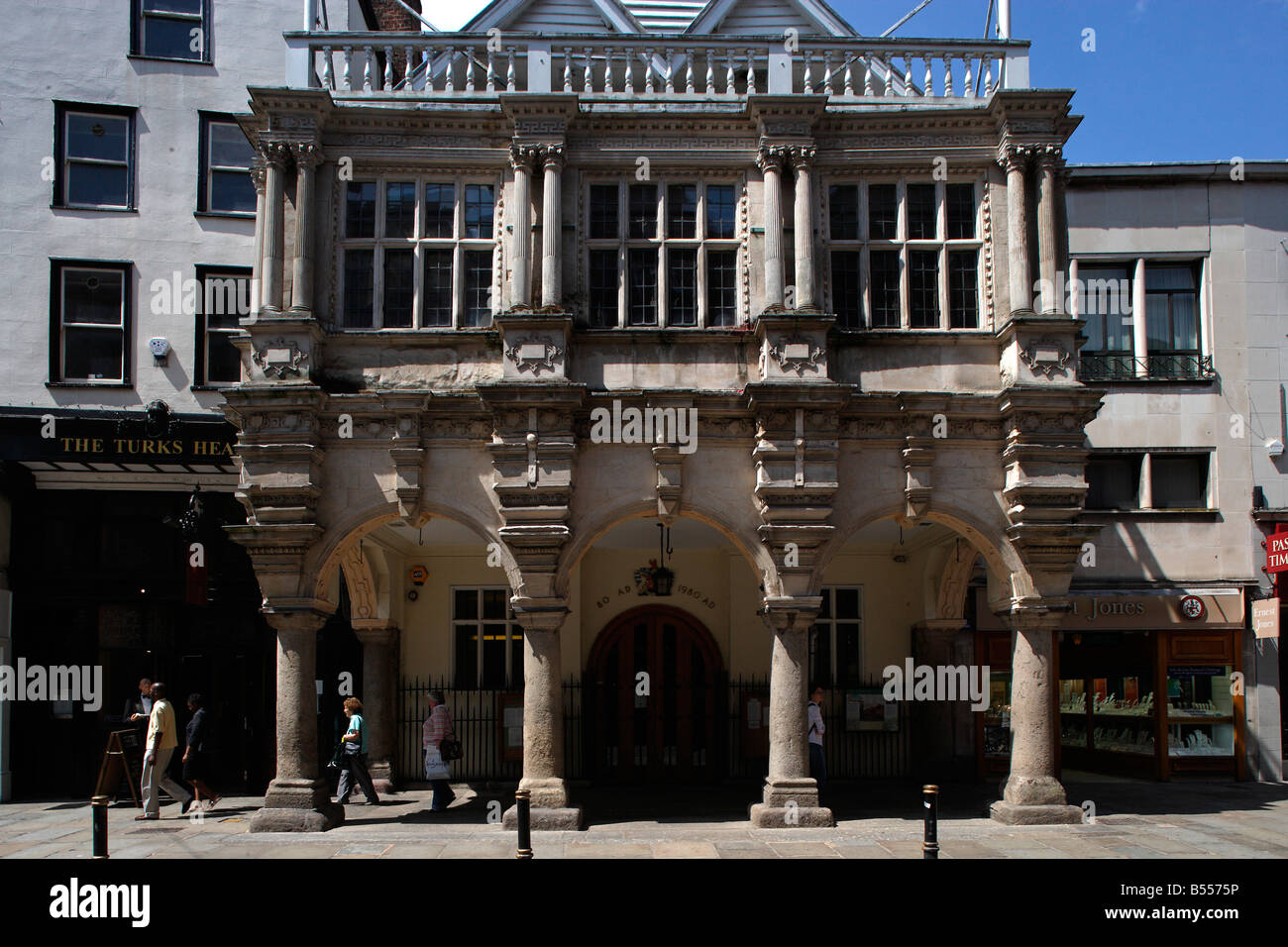 Exeter guildhall hi-res stock photography and images - Alamy