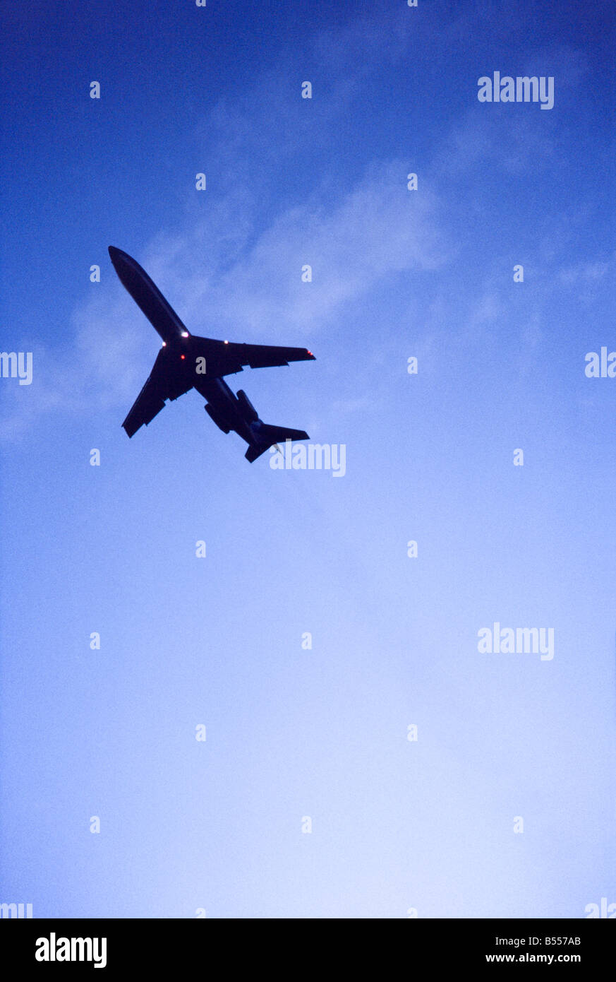 Commercial Aviation, Aircraft in flight Stock Photo - Alamy