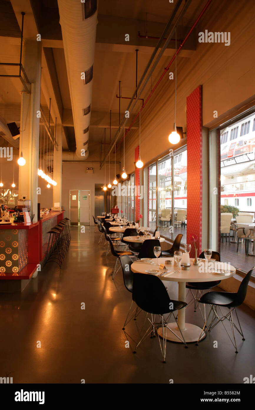 Istanbul modern hi-res stock photography and images - Alamy