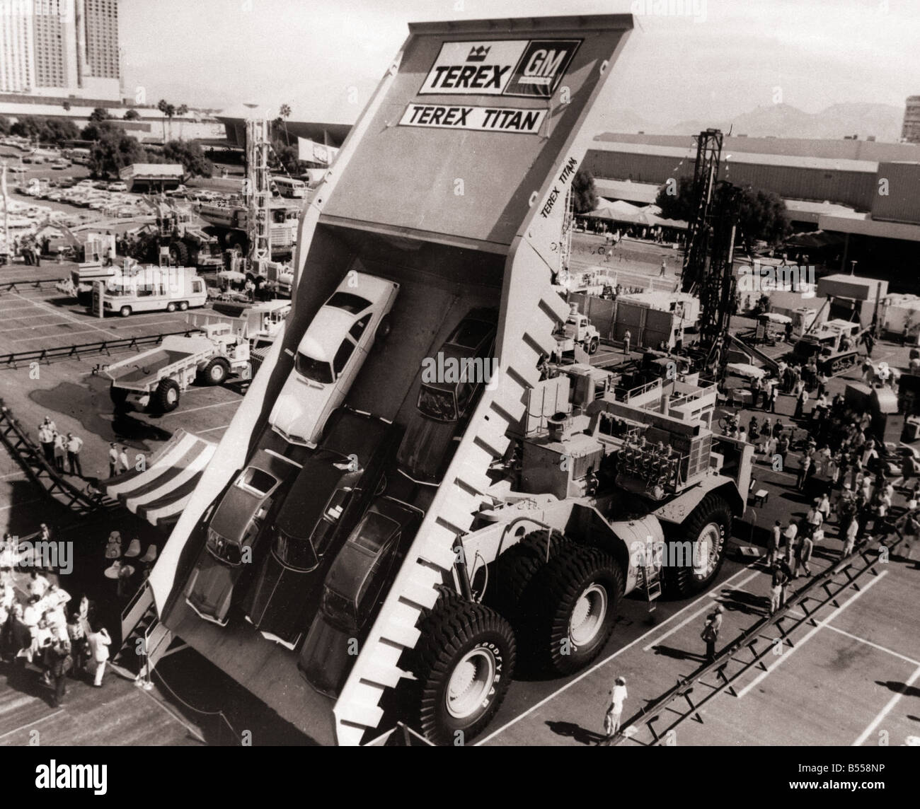 1973 Terex 33-19 "Titan". The official NOT A CAR of your girlfriend ...