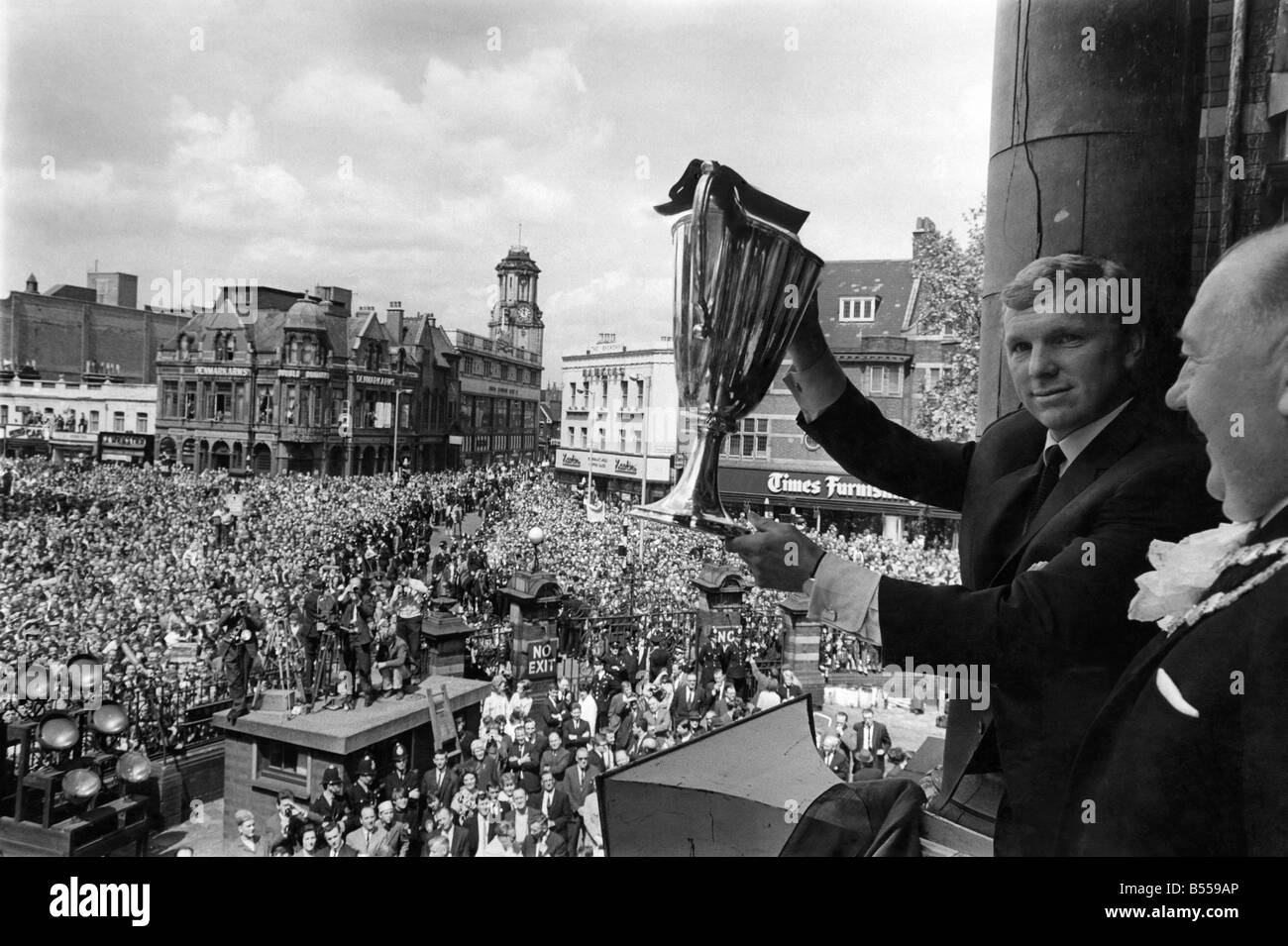 Bobby moore town hall hi-res stock photography and images - Alamy