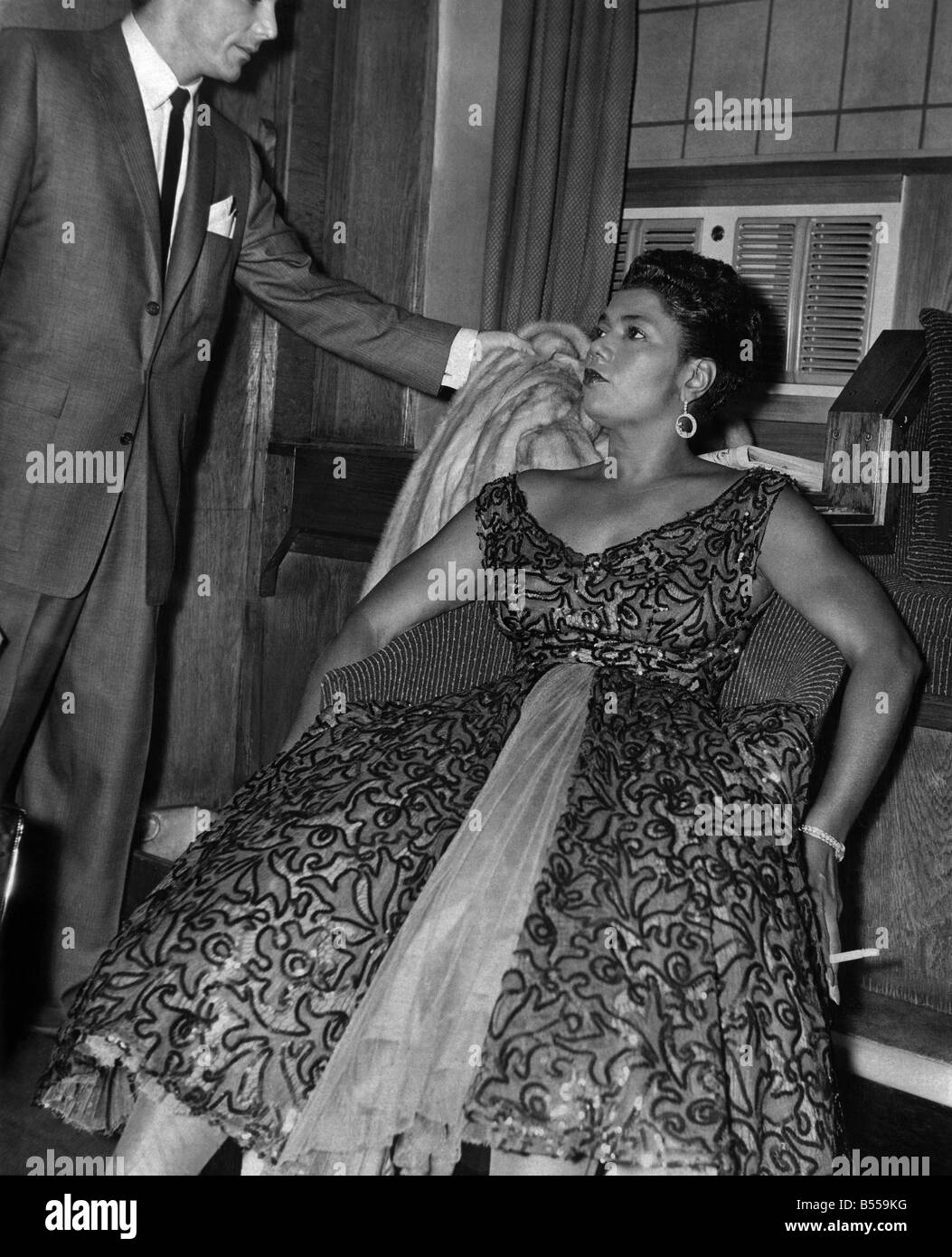Pearl bailey Black and White Stock Photos & Images - Alamy