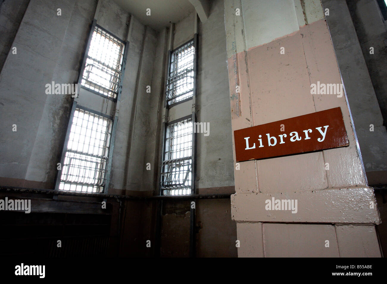 Prison library hi-res stock photography and images - Alamy