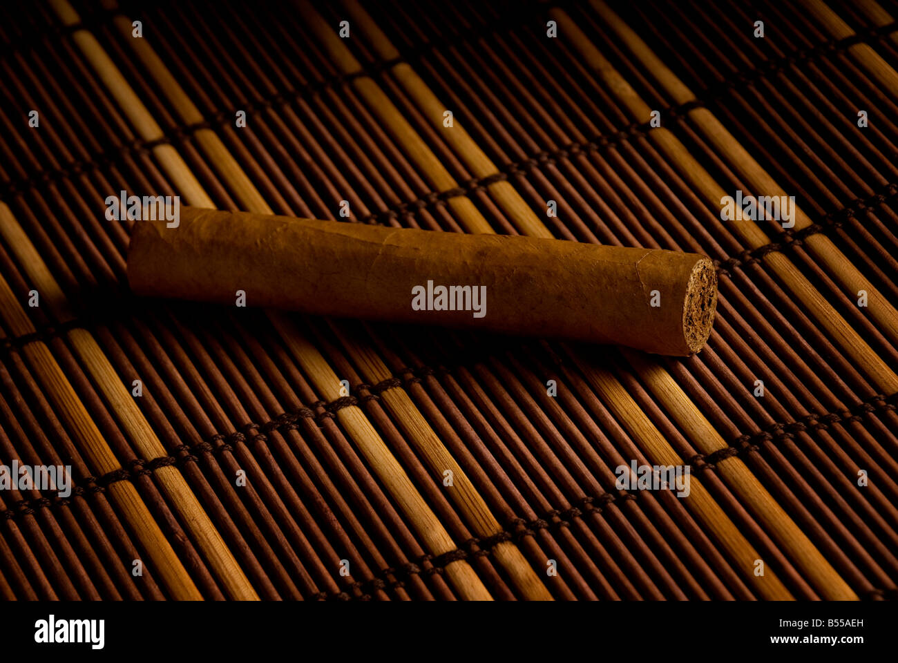 Authentic cuban cigar and lighter hi-res stock photography and images ...