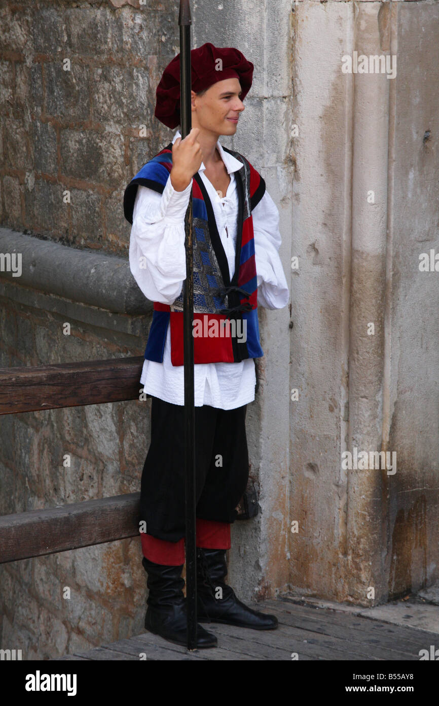 Traditional dressed guard hi-res stock photography and images - Alamy