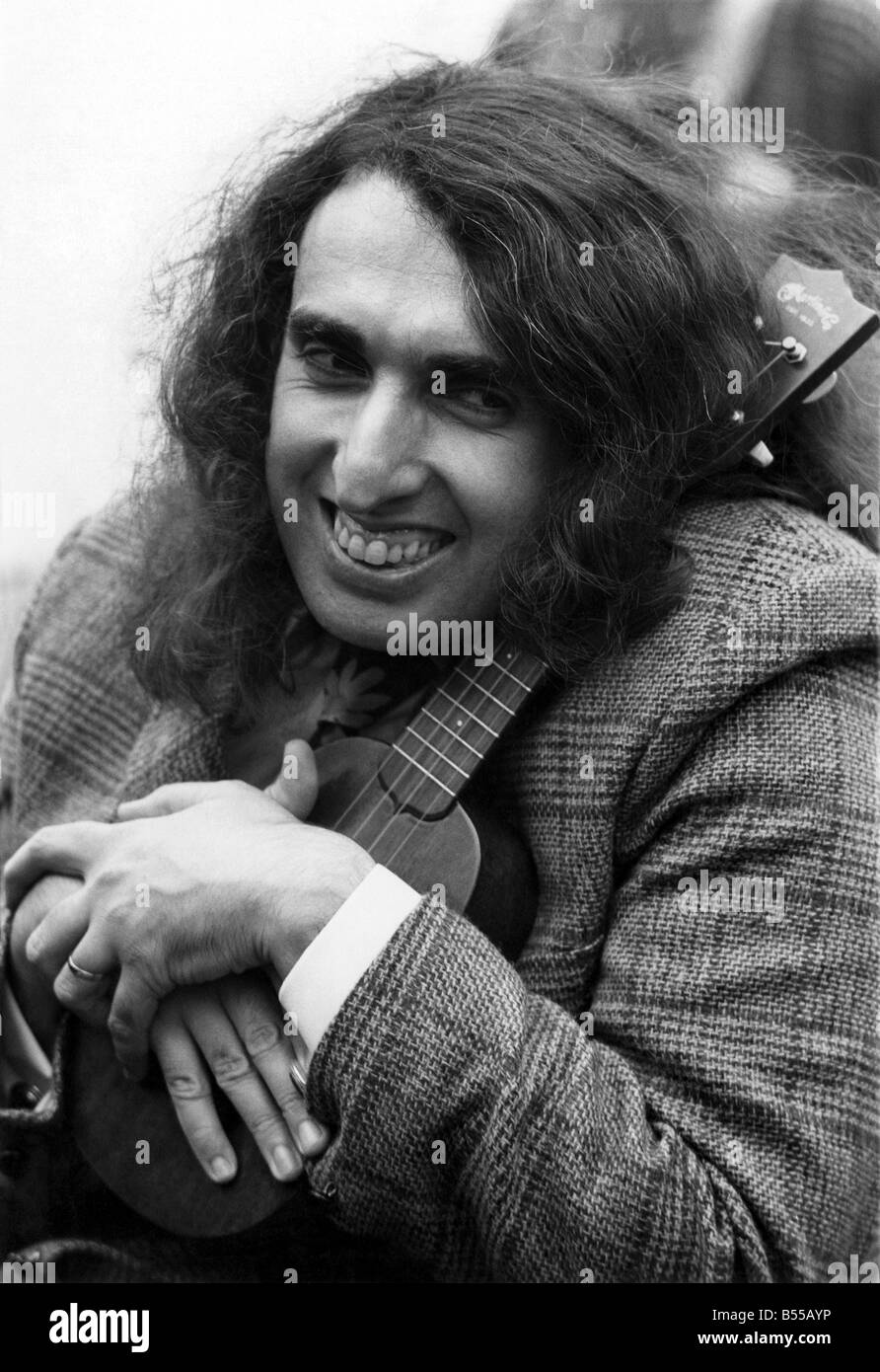 Tiny tim 1968 hi-res stock photography and images - Alamy