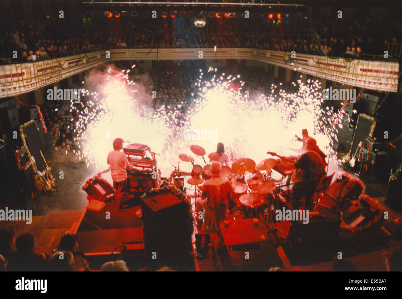 Lindisfarne s Christmas concerts at the Newcastle City Hall 23 12 92 ...