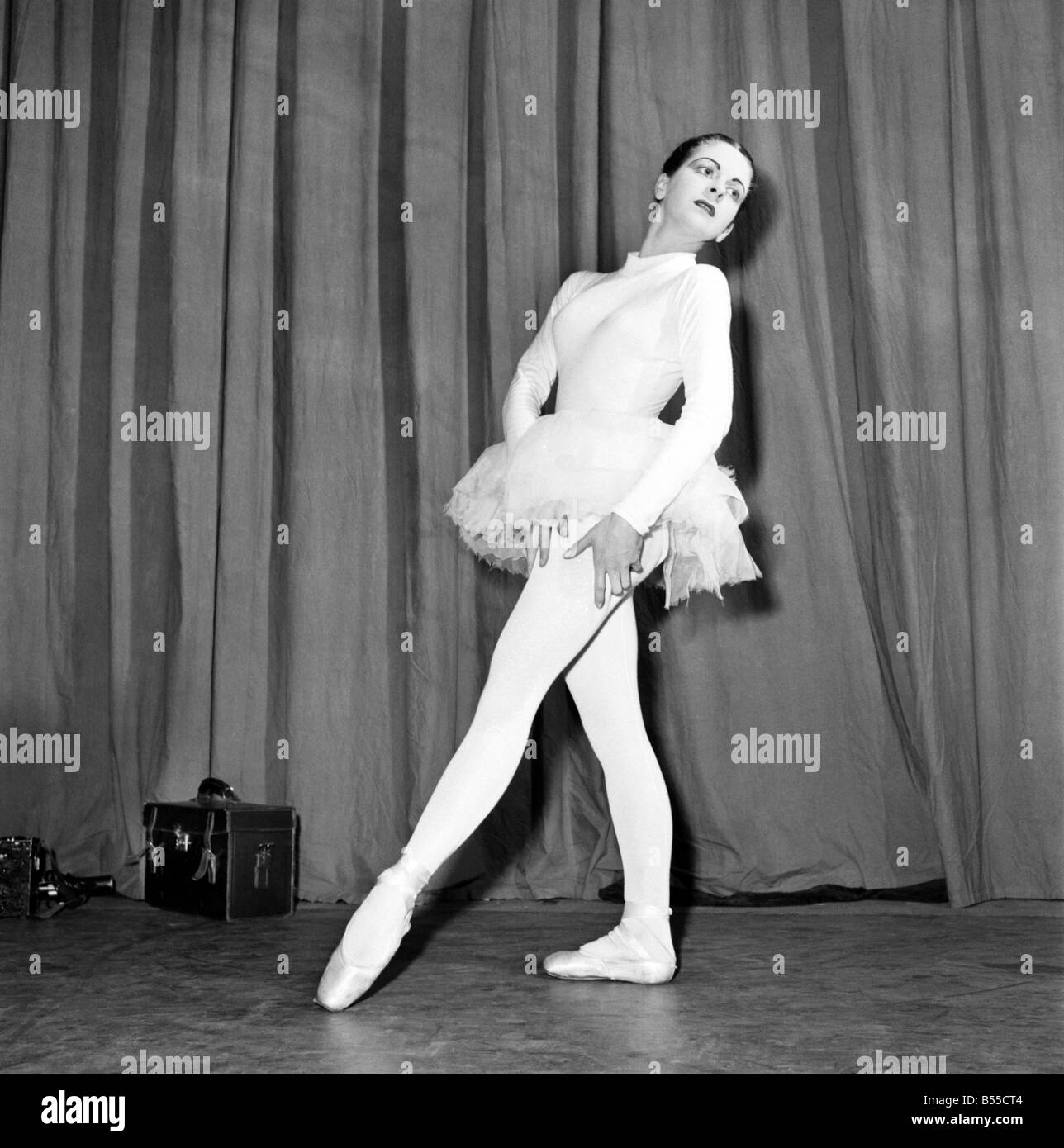 1950s dance hi-res stock photography and images - Alamy