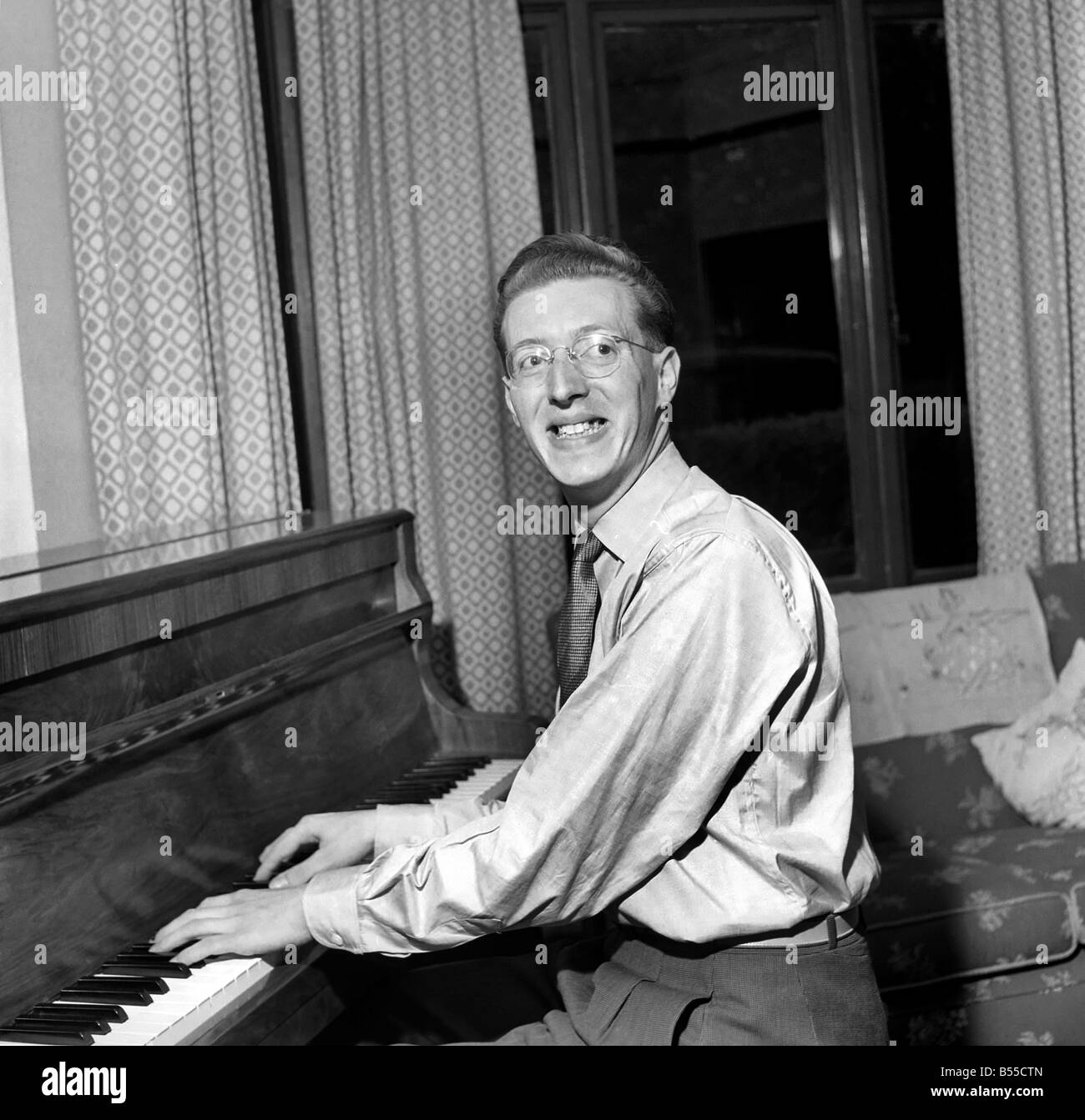 1950s music hi-res stock photography and images - Alamy